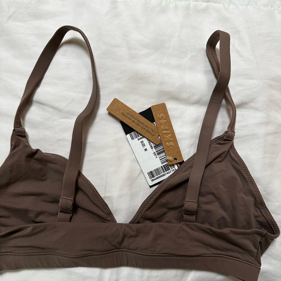 SKIMS | Intimates & Sleepwear | Brand New Skims Bra | Poshmark